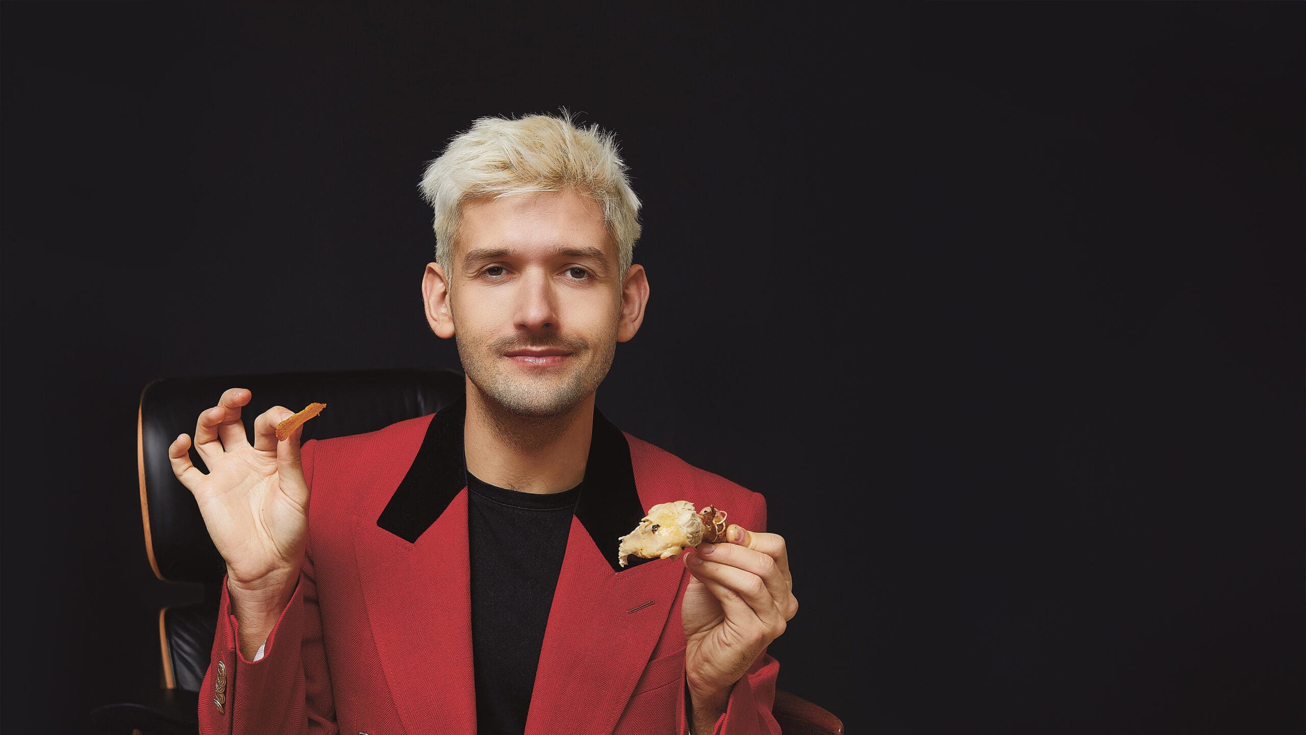 Kabarettist Michi Buchinger serviert sein erstes Kochbuch | schauvorbei