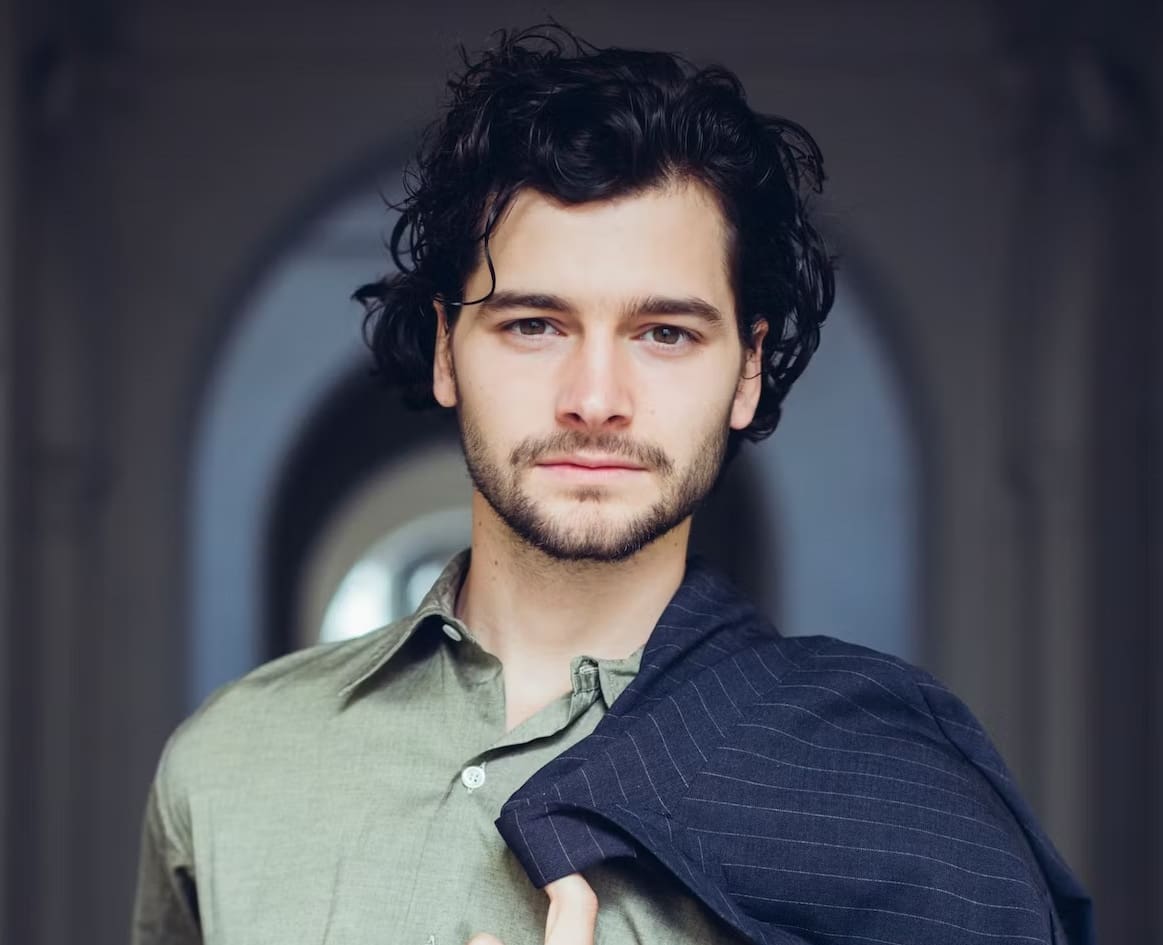 Schauspieler und „Dancing Stars“-Sieger Aaron Karl im Gespräch ...