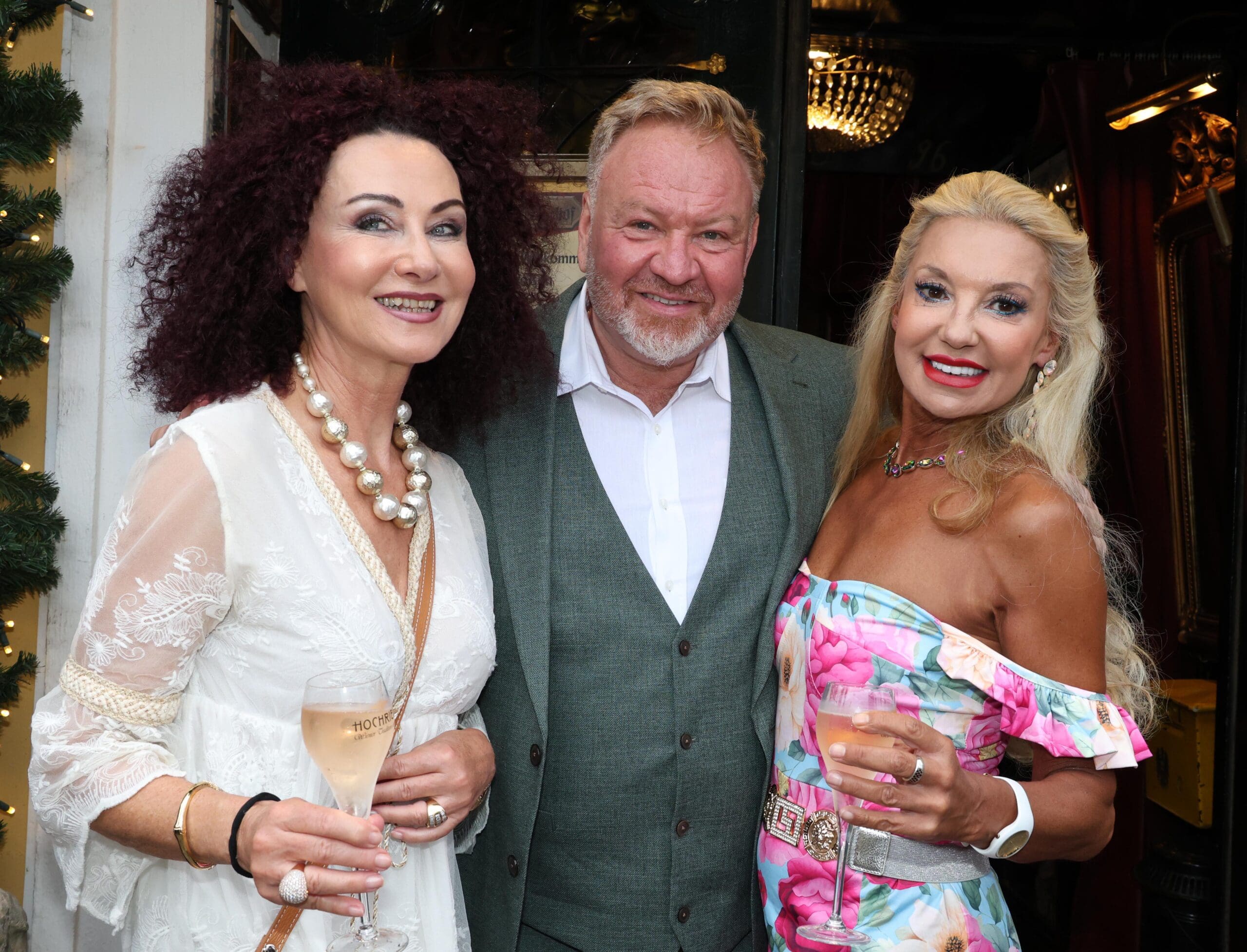 Vorhang auf: Intendant Marcus Strahl feiert 200. Theater-Produktion ...